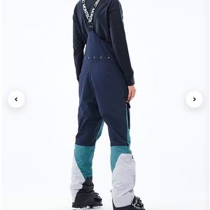 MONTEC | Jackets & Coats | Montec Womens Insulated Fawk 22 Bib Snow ...